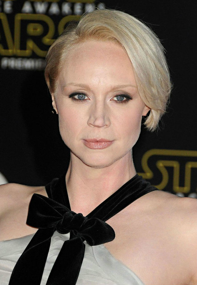 Gwendoline Christie - 冰与火之歌中文维基 | 权力的游戏中文维基 - 灰机wiki - 北京嘉闻杰诺网络科技有限公司